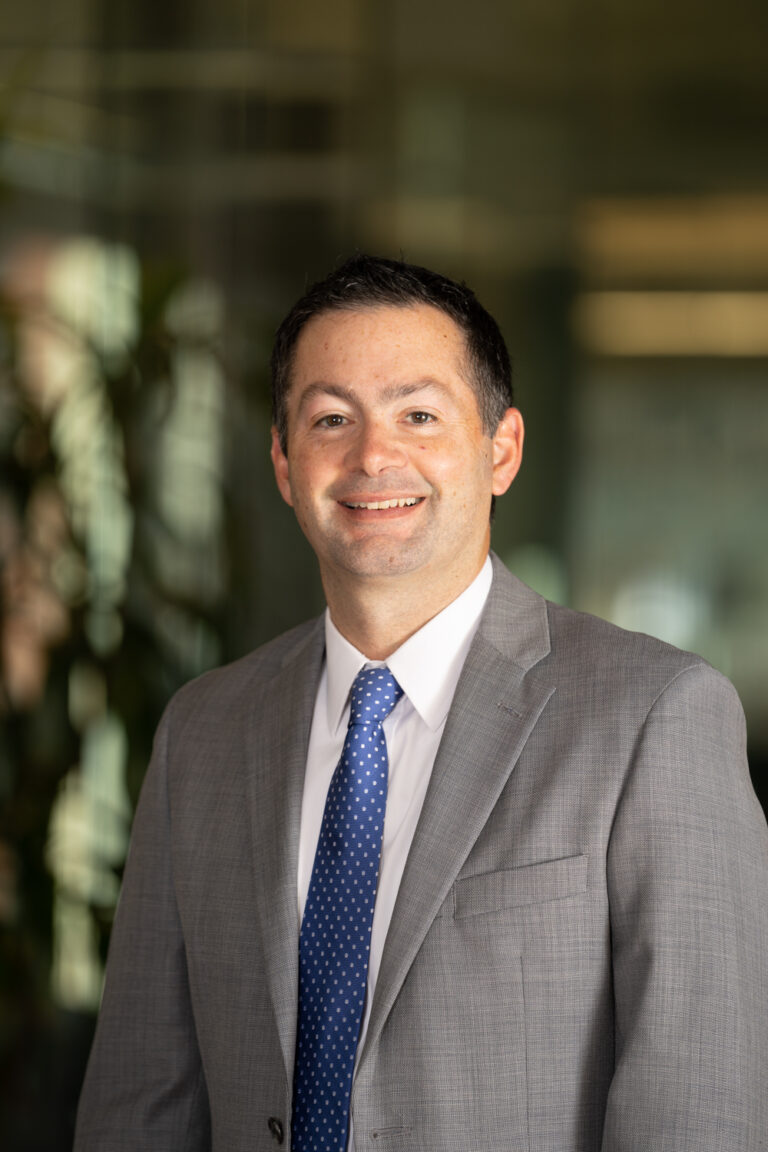 Navigators Global | ABOUT